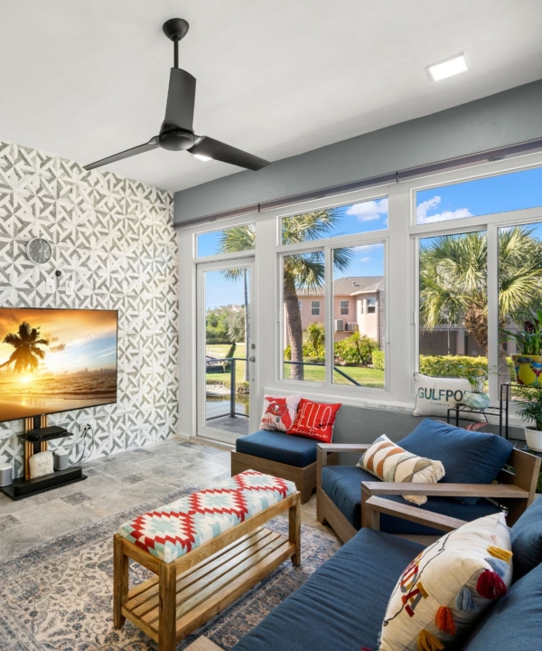 Lanai Enclosure Design & Installation | Lifestyle Remodeling