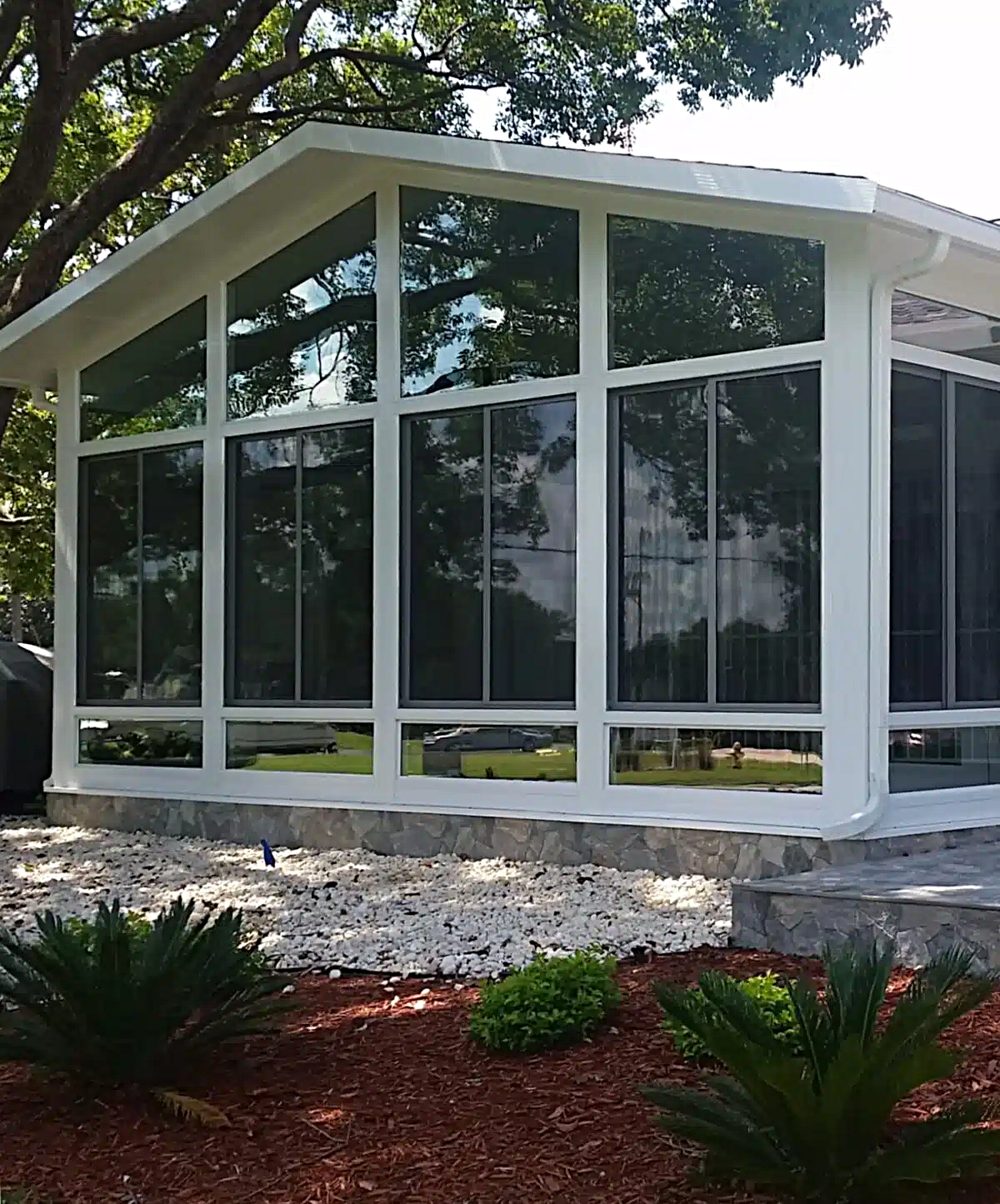 Build Your Dream Cathedral Sunroom with Tampa Bay's Experts